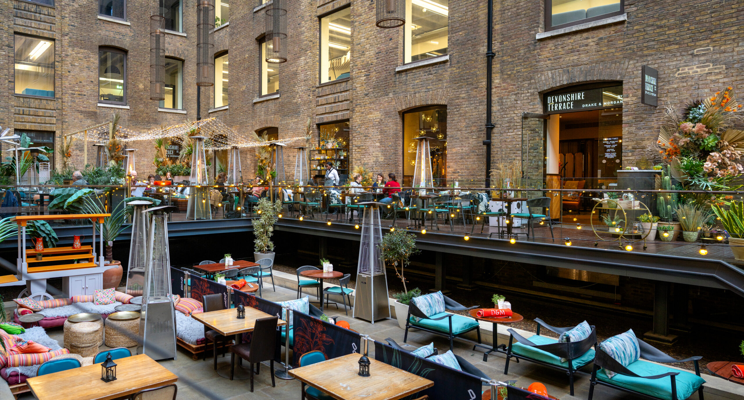 Bar & Restaurant in Central London - Devonshire Terrace