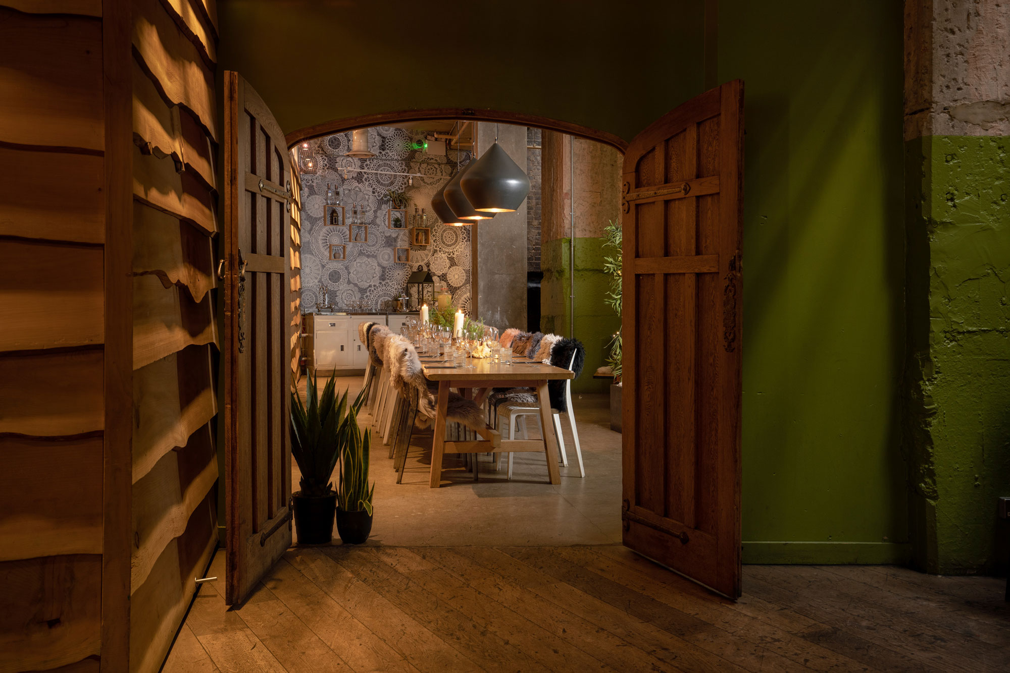 Make a Booking & Contact Us - The Refinery City Point - City of London